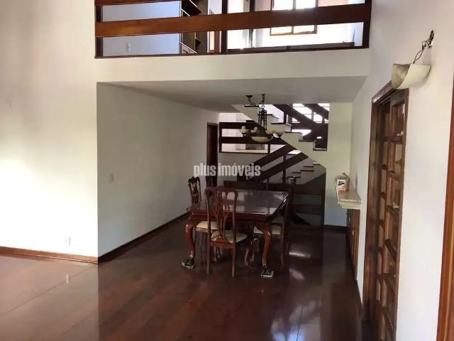 Casa / Sobrado para Locação em São Paulo/SP Panamby 3 Quartos