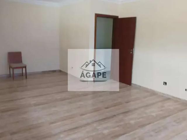 Casa / Sobrado para Locação em São Paulo/SP Parque Ipê 4 Quartos