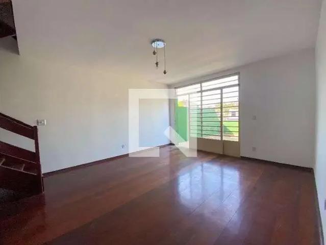 Casa / Sobrado para Locação em São Paulo/SP Parque Ipê 4 Quartos