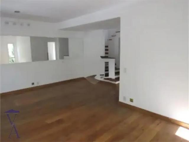 Casa / Sobrado para Locação em São Paulo/SP Parque Palmas do Tremembé 4 Quartos