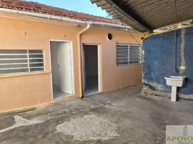 Casa / Sobrado para Locação em São Paulo/SP Pedreira 2 Quartos