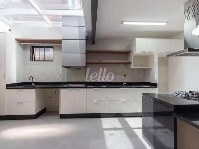 Casa / Sobrado para Locação em São Paulo/SP Perdizes 3 Quartos