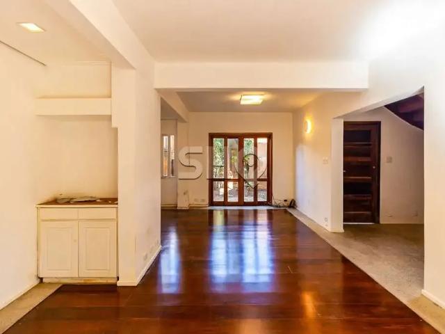 Casa / Sobrado para Locação em São Paulo/SP Pinheiros 3 Quartos