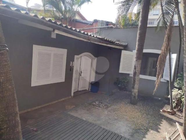 Casa / Sobrado para Locação em São Paulo/SP Pinheiros 3 Quartos