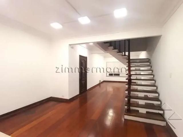 Casa / Sobrado para Locação em São Paulo/SP Pinheiros 3 Quartos