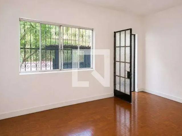 Casa / Sobrado para Locação em São Paulo/SP Pinheiros 4 Quartos