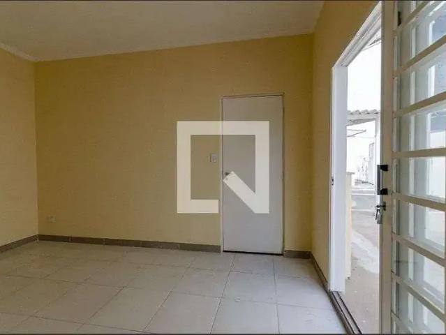 Casa / Sobrado para Locação em São Paulo/SP Piqueri 2 Quartos