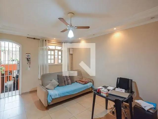 Casa / Sobrado para Locação em São Paulo/SP Rio Bonito 3 Quartos