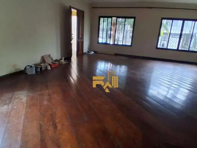 Casa / Sobrado para Locação em São Paulo/SP Tatuapé 4 Quartos