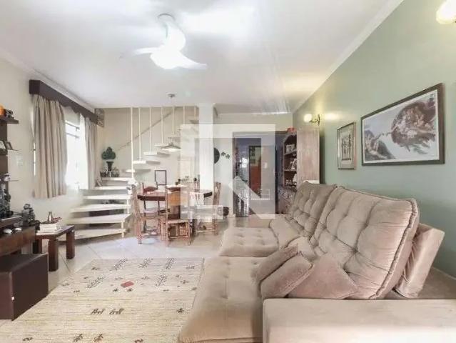 Casa / Sobrado para Locação em São Paulo/SP Tatuapé 5 Quartos