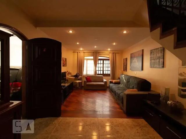 Casa / Sobrado para Locação em São Paulo/SP Tatuapé 6 Quartos