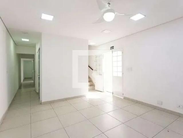 Casa / Sobrado para Locação em São Paulo/SP Tatuapé 6 Quartos