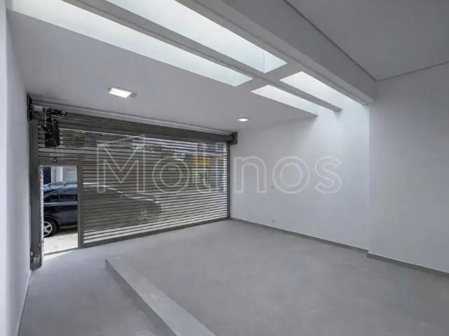 Casa / Sobrado para Locação em São Paulo/SP Tatuapé 8 Quartos