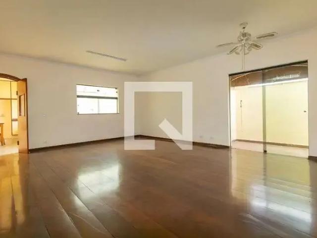 Casa / Sobrado para Locação em São Paulo/SP Tatuapé 2 Quartos