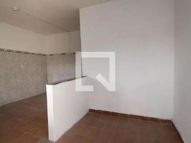 Casa / Sobrado para Locação em São Paulo/SP Vila Zat 1 Quartos