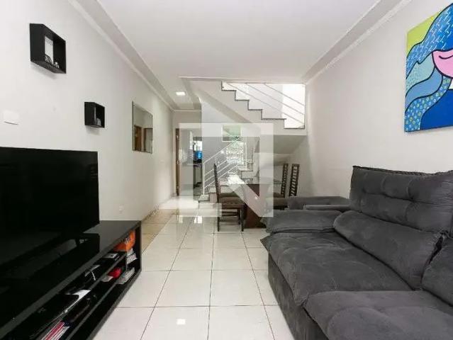 Casa / Sobrado para Locação em São Paulo/SP Vila Carrão 3 Quartos