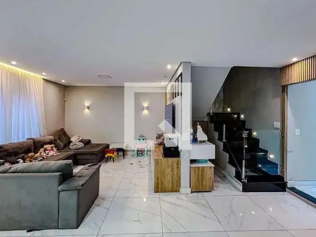 Casa / Sobrado para Locação em São Paulo/SP Vila Carrão 3 Quartos