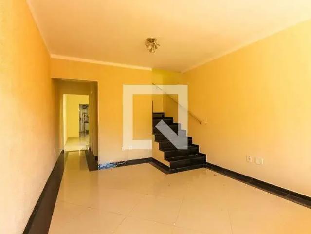Casa / Sobrado para Locação em São Paulo/SP Vila Carrão 3 Quartos