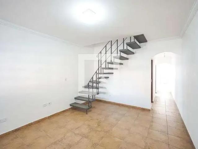 Casa / Sobrado para Locação em São Paulo/SP Vila Carrão 3 Quartos