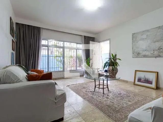 Casa / Sobrado para Locação em São Paulo/SP Vila Carrão 2 Quartos