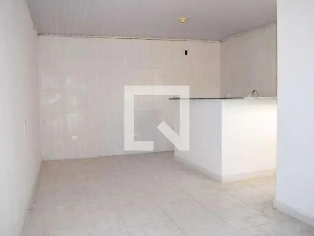 Casa / Sobrado para Locação em São Paulo/SP Vila Carrão 2 Quartos