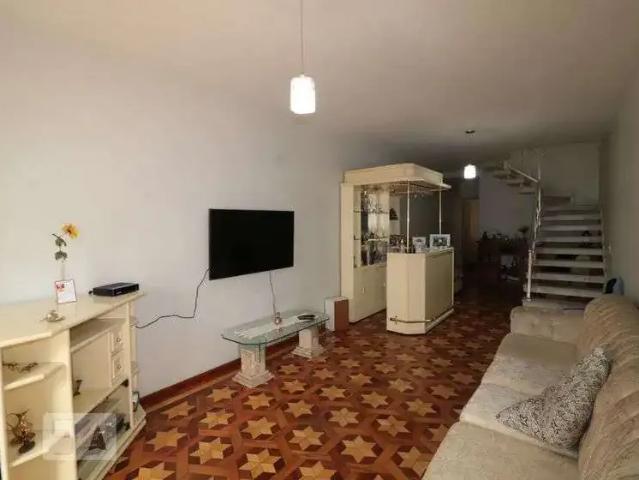 Casa / Sobrado para Locação em São Paulo/SP Vila Carrão 4 Quartos
