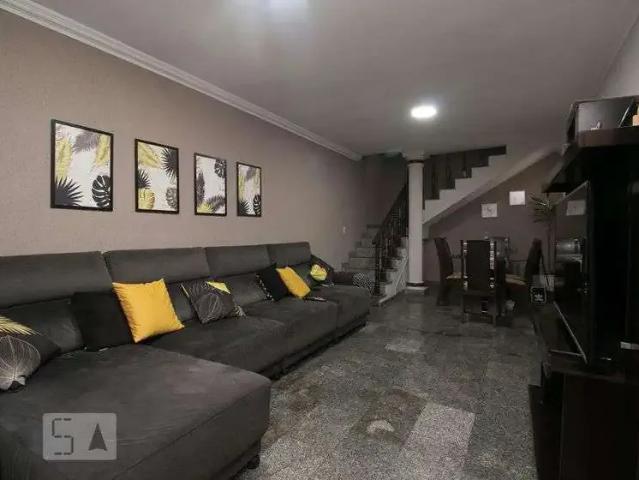 Casa / Sobrado para Locação em São Paulo/SP Vila Carrão 4 Quartos