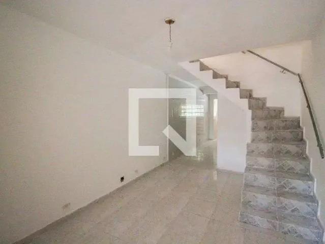 Casa / Sobrado para Locação em São Paulo/SP Vila Curuçá 2 Quartos
