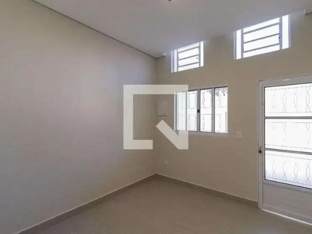 Casa / Sobrado para Locação em São Paulo/SP Vila Curuçá 2 Quartos