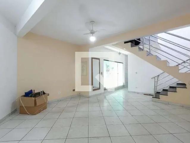 Casa / Sobrado para Locação em São Paulo/SP Vila Curuçá 4 Quartos