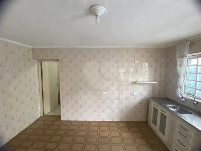 Casa / Sobrado para Locação em São Paulo/SP Vila Darli 1 Quartos