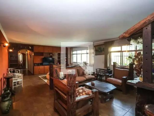 Casa / Sobrado para Locação em São Paulo/SP Vila das Mercês 4 Quartos