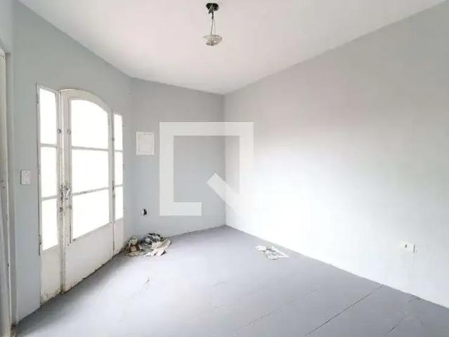 Casa / Sobrado para Locação em São Paulo/SP Vila Ede 2 Quartos