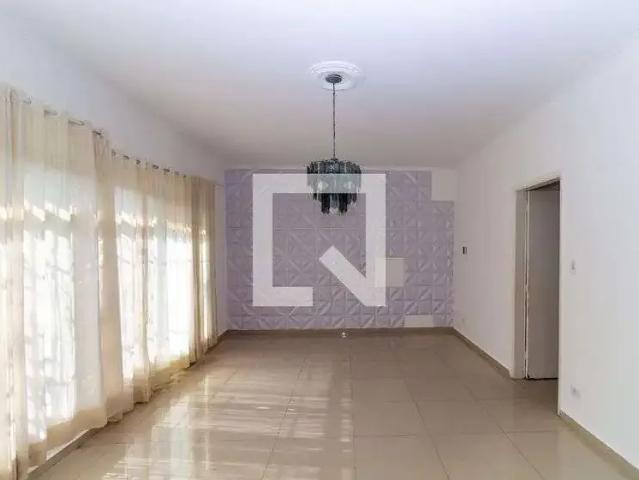 Casa / Sobrado para Locação em São Paulo/SP Vila Ema 3 Quartos