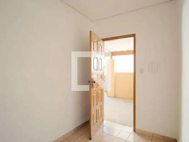 Casa / Sobrado para Locação em São Paulo/SP Vila Esperança 2 Quartos