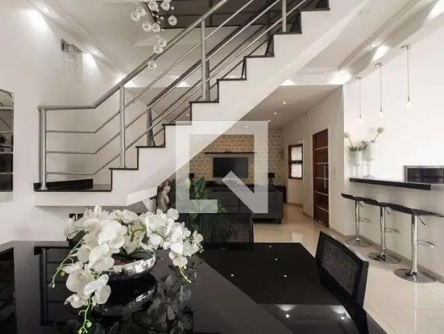 Casa / Sobrado para Locação em São Paulo/SP Vila Esperança 4 Quartos