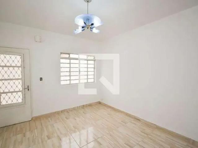 Casa / Sobrado para Locação em São Paulo/SP Vila Fidalgo 3 Quartos
