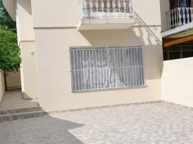 Casa / Sobrado para Locação em São Paulo/SP Vila Gomes 3 Quartos