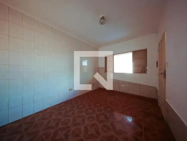 Casa / Sobrado para Locação em São Paulo/SP Vila Guilhermina 1 Quartos