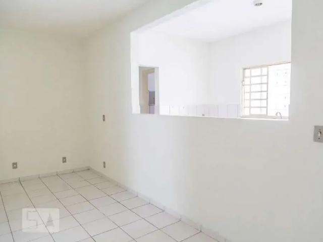 Casa / Sobrado para Locação em São Paulo/SP Vila Guilhermina 2 Quartos