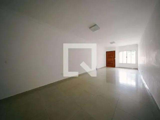 Casa / Sobrado para Locação em São Paulo/SP Vila Guilhermina 3 Quartos