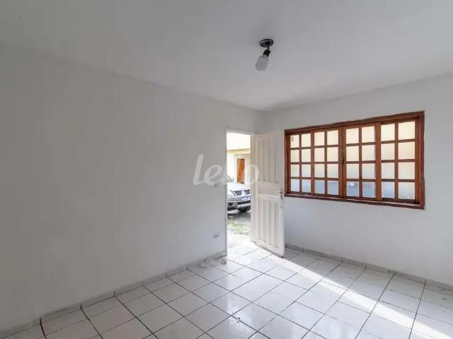Casa / Sobrado para Locação em São Paulo/SP Vila Isolina Mazzei 3 Quartos