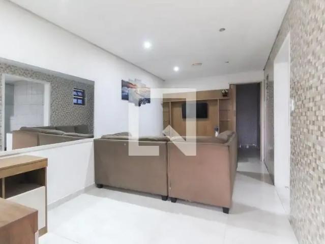 Casa / Sobrado para Locação em São Paulo/SP Vila Jacuí 2 Quartos