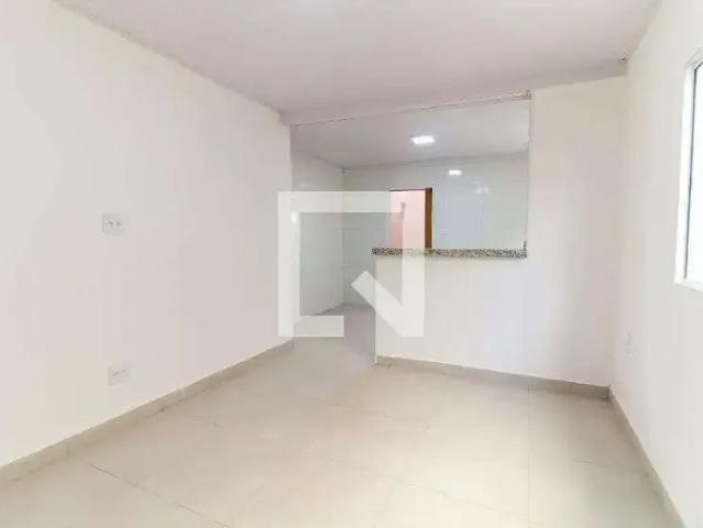 Casa / Sobrado para Locação em São Paulo/SP Vila Jacuí 2 Quartos