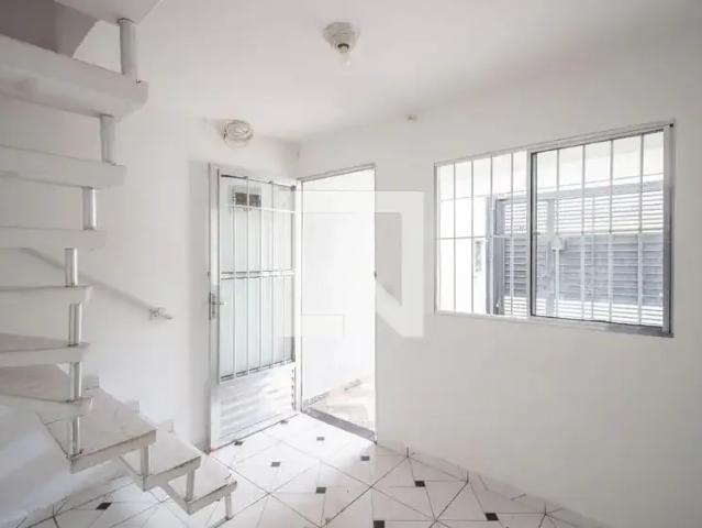 Casa / Sobrado para Locação em São Paulo/SP Vila Jacuí 2 Quartos