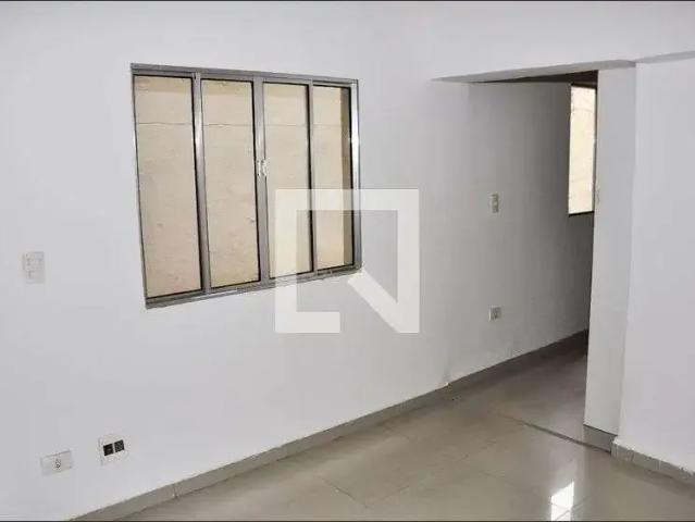 Casa / Sobrado para Locação em São Paulo/SP Vila Mangalot 2 Quartos