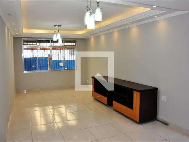 Casa / Sobrado para Locação em São Paulo/SP Vila Mangalot 3 Quartos