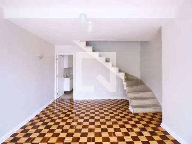 Casa / Sobrado para Locação em São Paulo/SP Vila Madalena 4 Quartos