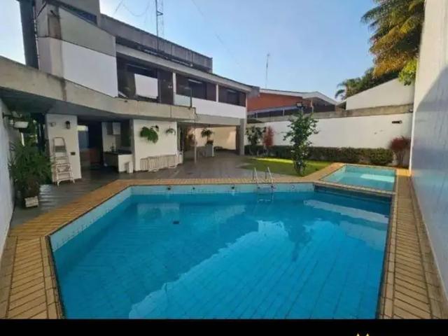 Casa / Sobrado para Locação em São Paulo/SP Vila Madalena 5 Quartos