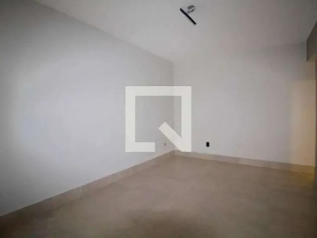 Casa / Sobrado para Locação em São Paulo/SP Vila Madalena 2 Quartos